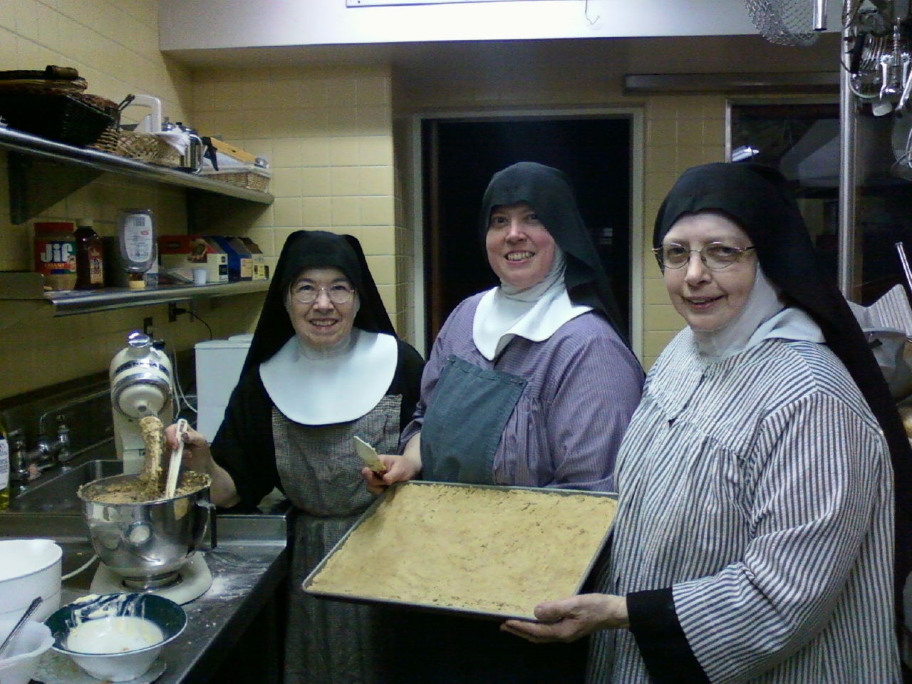 St. Emma Nuns: Cookie Nunning