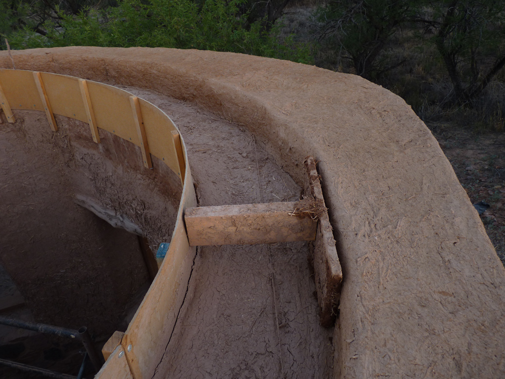 Cob Studio Construction - Arivaca, Arizona: More Bond Beam Prep