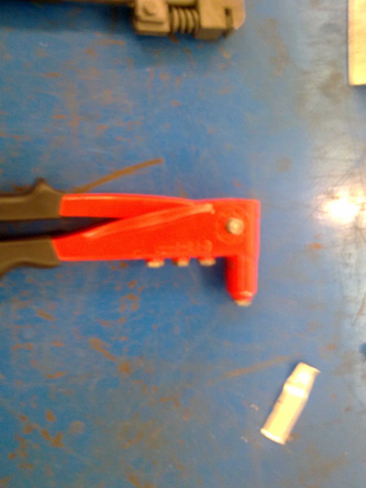 Jesus Escagedo_EAF: PRACTICAS DE REMACHADO.