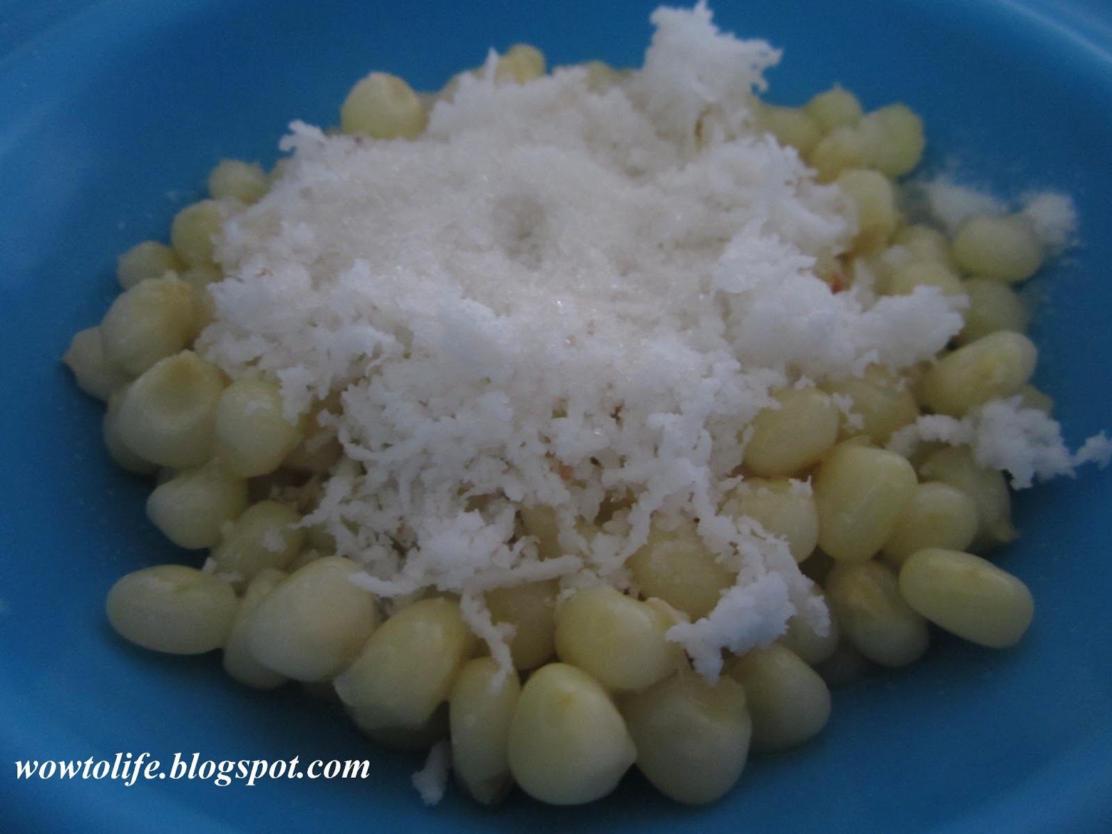 Wow to Life: Binatog (Boiled corn kernels with coconut and sugar)