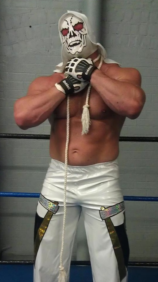 Beefcakes of Wrestling: Monday's Masked Men