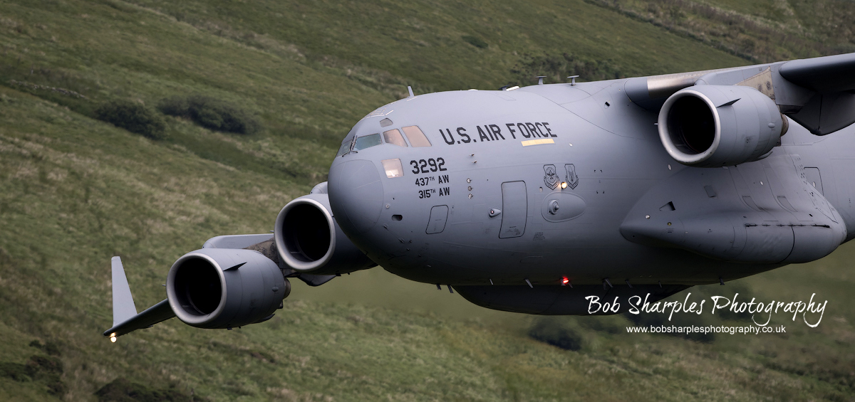 Photography by Bob Sharples: USAF C-17 Globemaster Low Flying in Mach ...