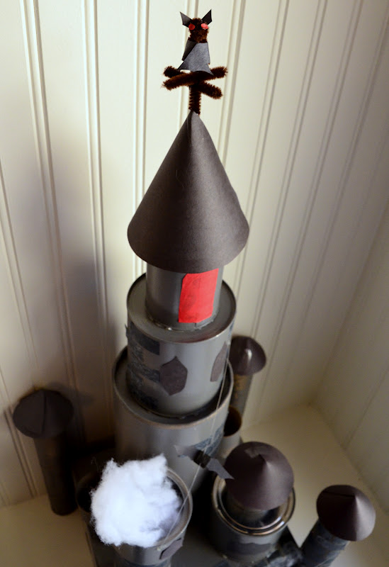 Nessa Dee: Crafty Friday: Spooky Castle