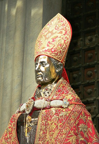 Lugares Sacros: San Jenaro y la Catedral de Nápoles