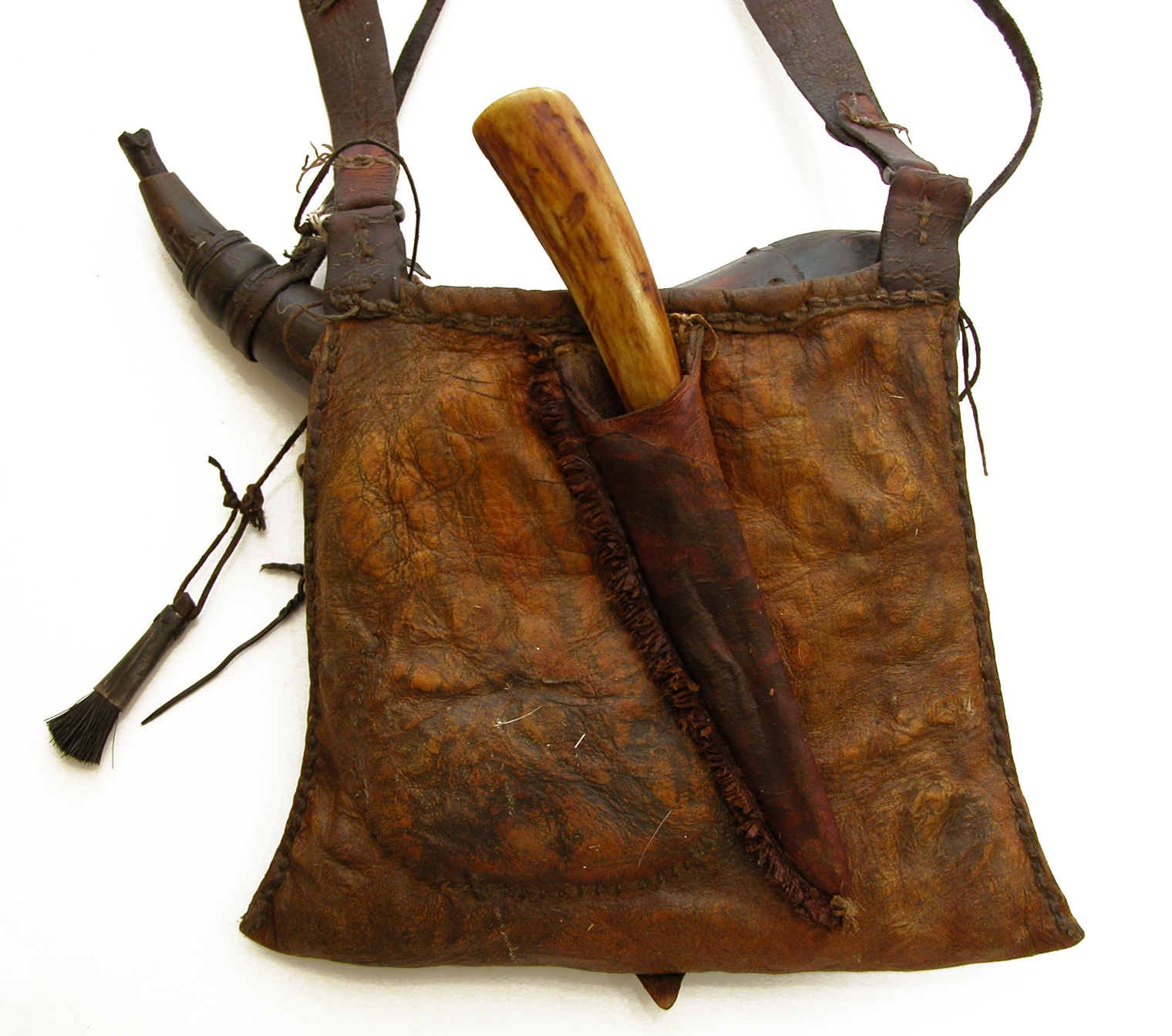 Contemporary Makers: Joe Mills Hunting Pouch with Antique Horn