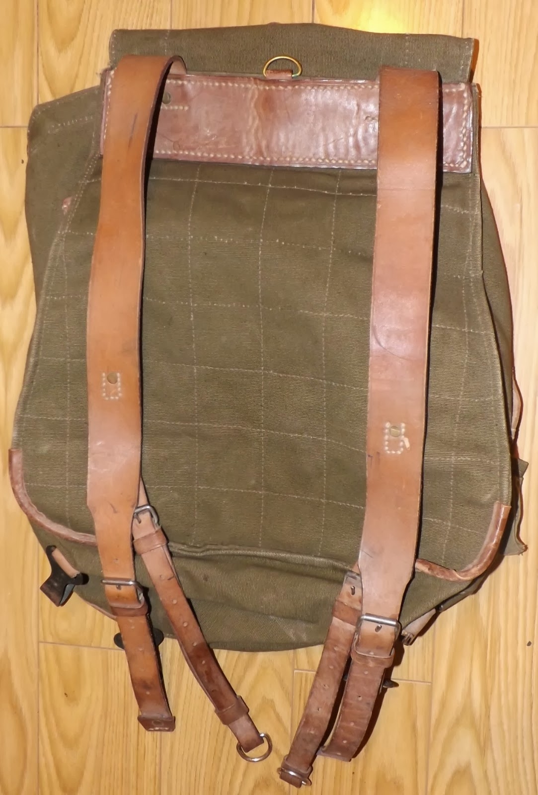 Webbingbabel: Romanian Army Backpack 1960s - 70s
