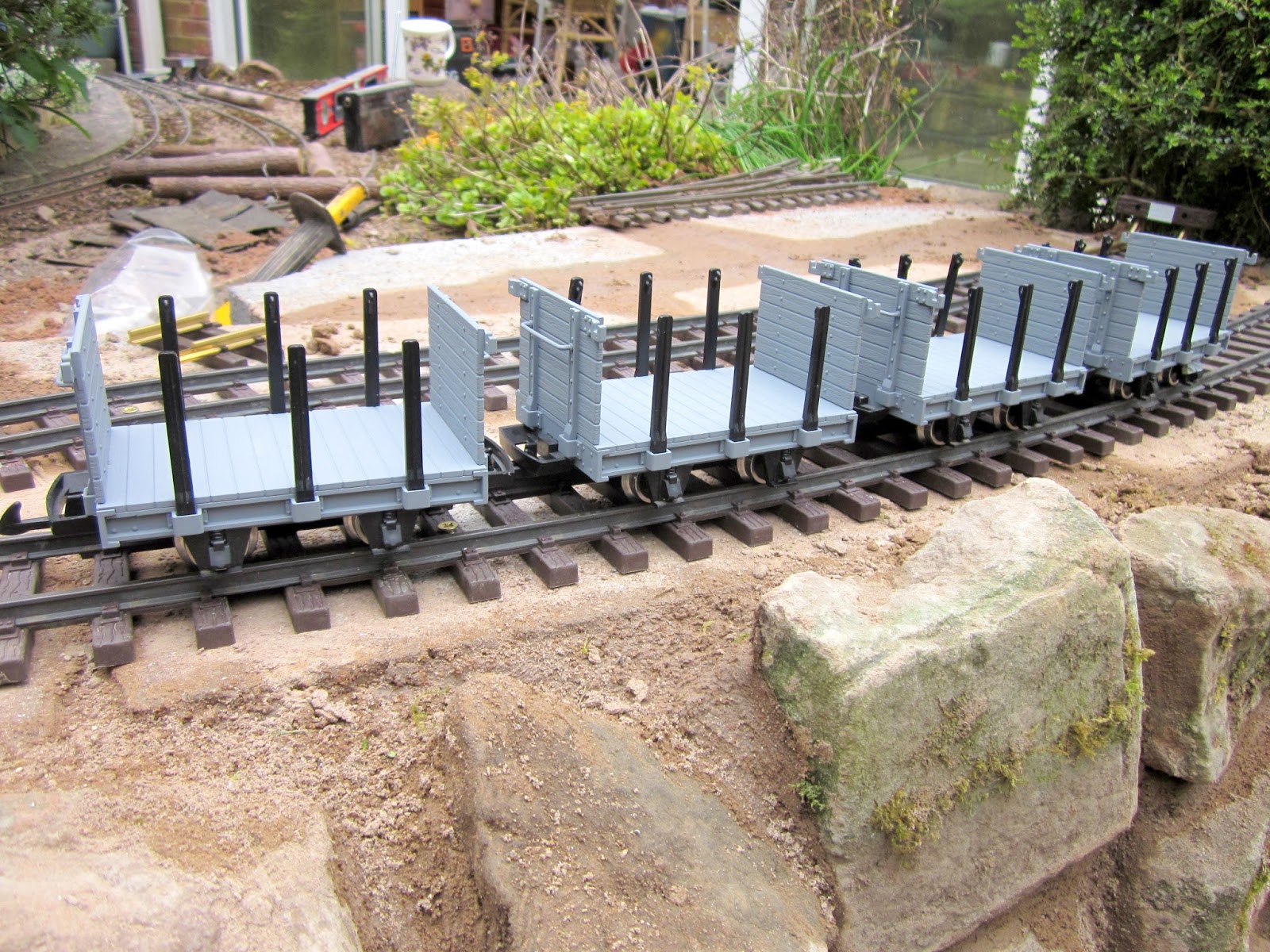 Peckforton Light Railway: How I weathered some LGB Feldbahn timber ...