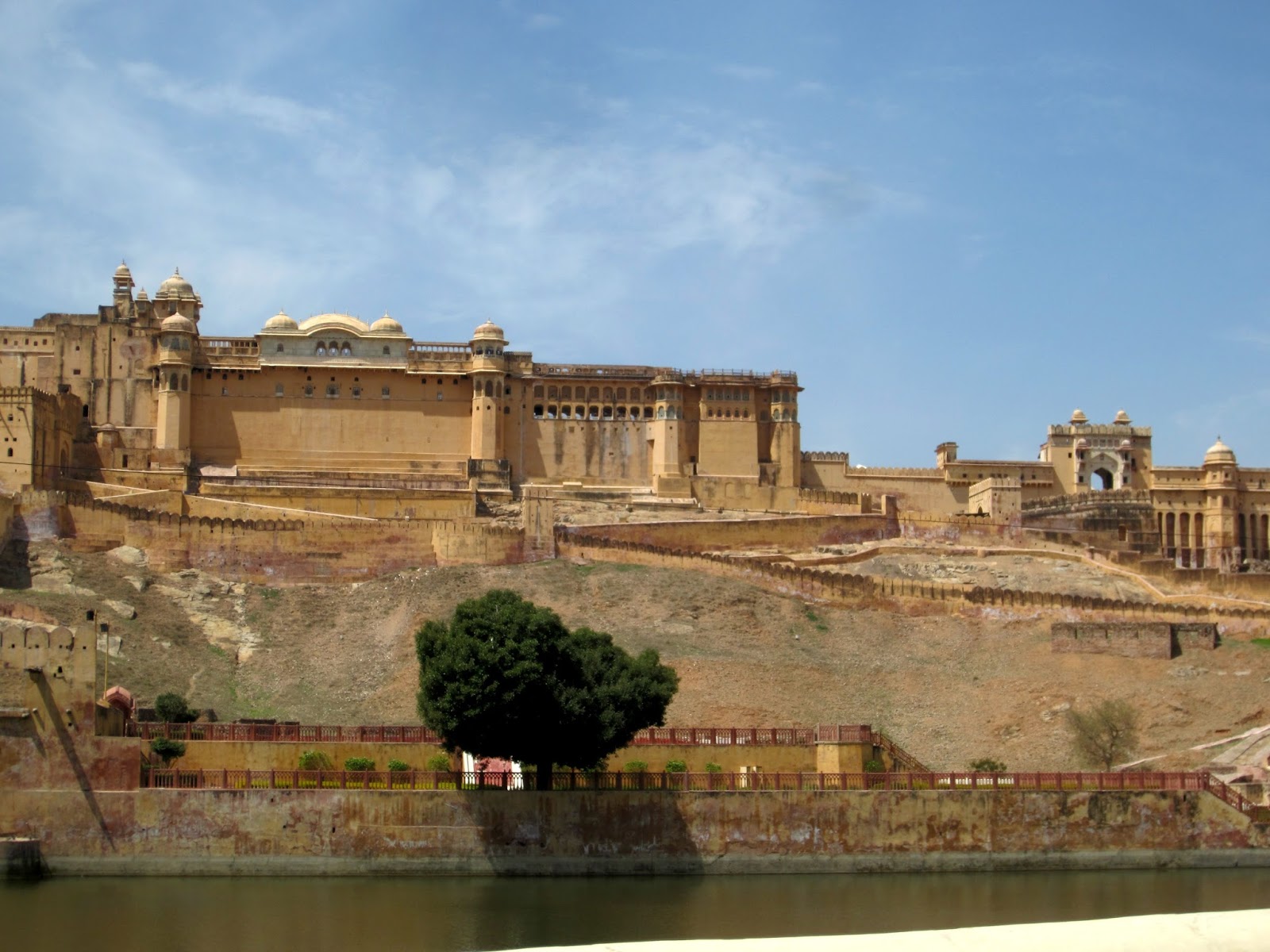 My World: The Royal Rajputana Architecture of Amber Fort