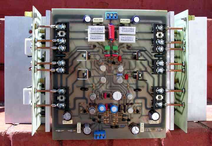 The monophonic 270 watt Double barreled Amplifier