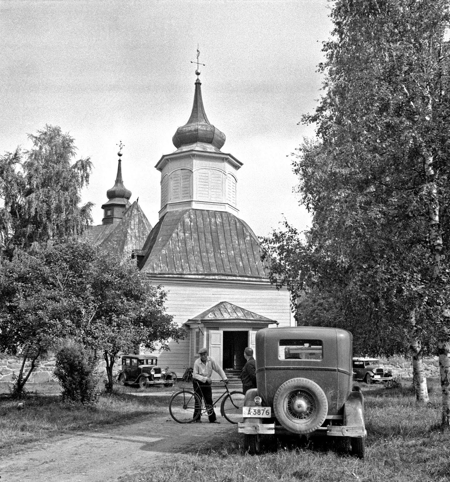 Black and White Photos of Daily Life in Finland in 1941 ~ Vintage Everyday