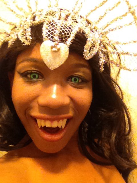 Vampire Beauties Vampiress Model Cupcake Sinclair