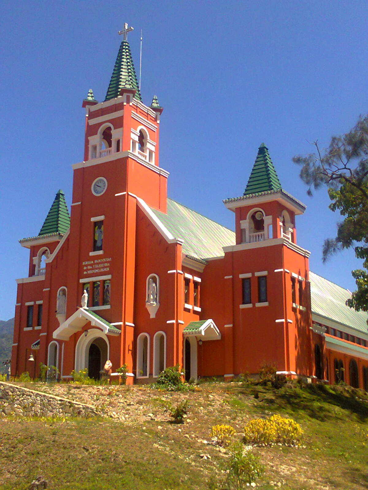 Agjm Coutinho: Igreja Ossu