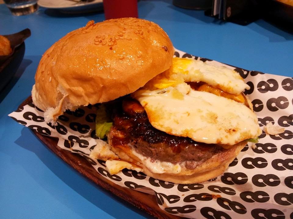 In Love With Sunflower: 8 Cuts Burger Blends: Sinful Yet Delectable