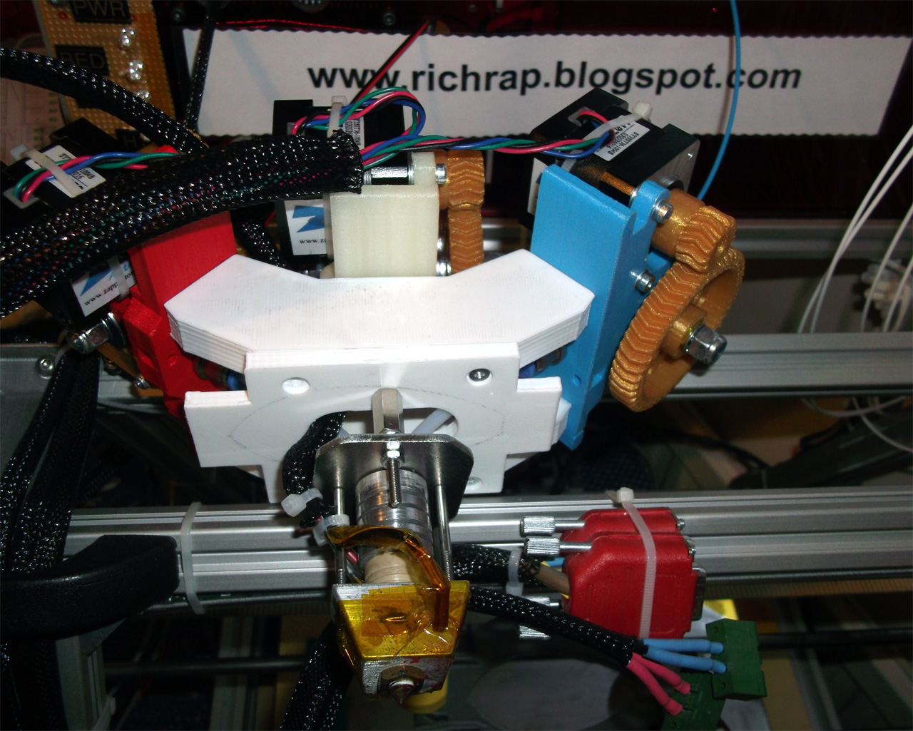 Reprap development and further adventures in DIY 3D printing: 3-way ...