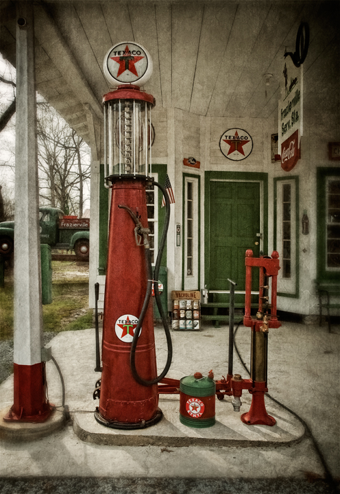 Dan Routh Photography: Old Texaco Pumps