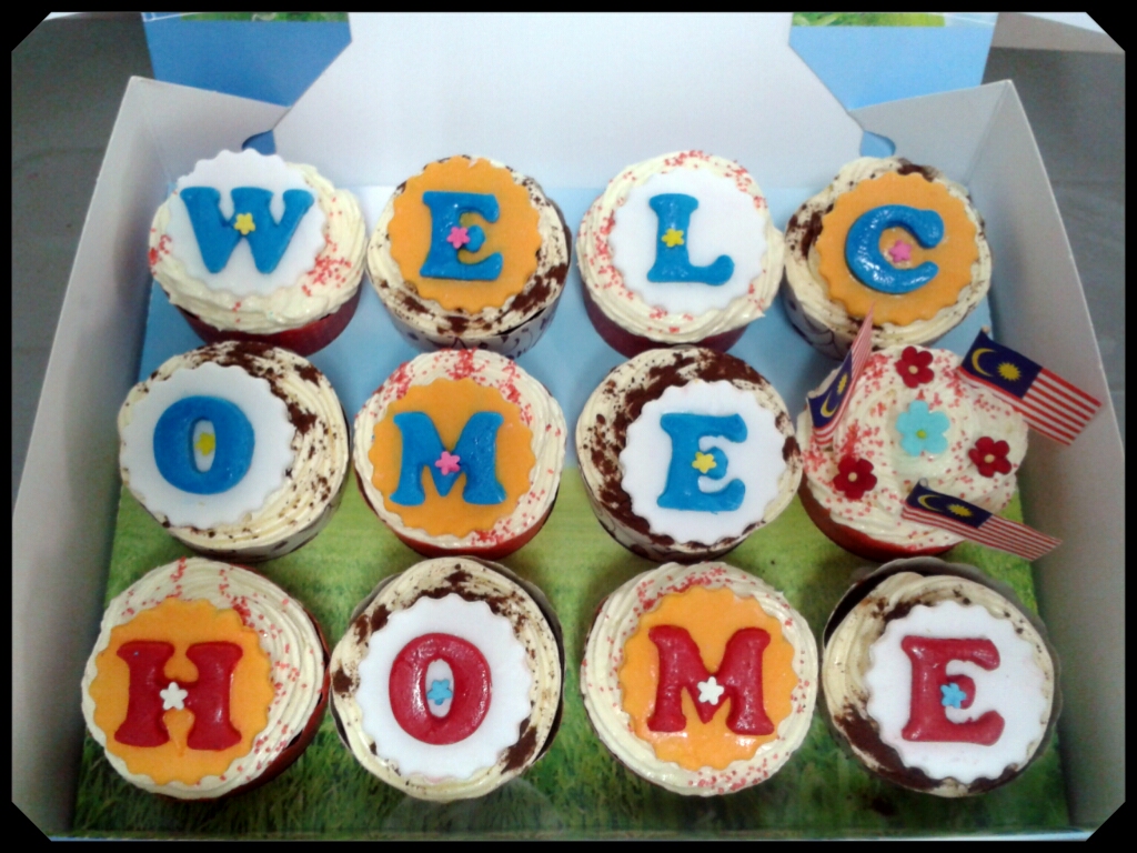 DCupcakes: Marty's Welcome Home Cupcakes