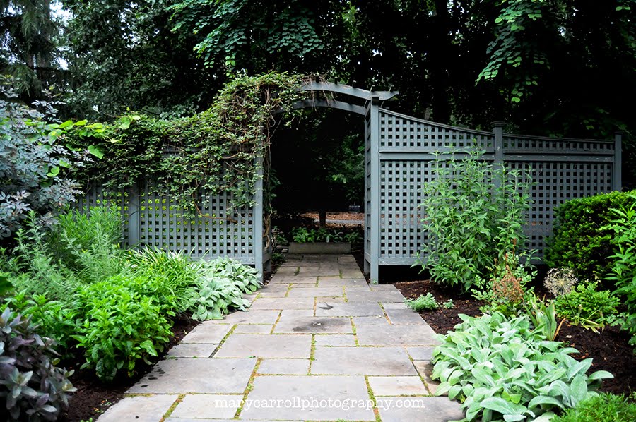 Little Red House: Mosaic Monday: More Open Gardens