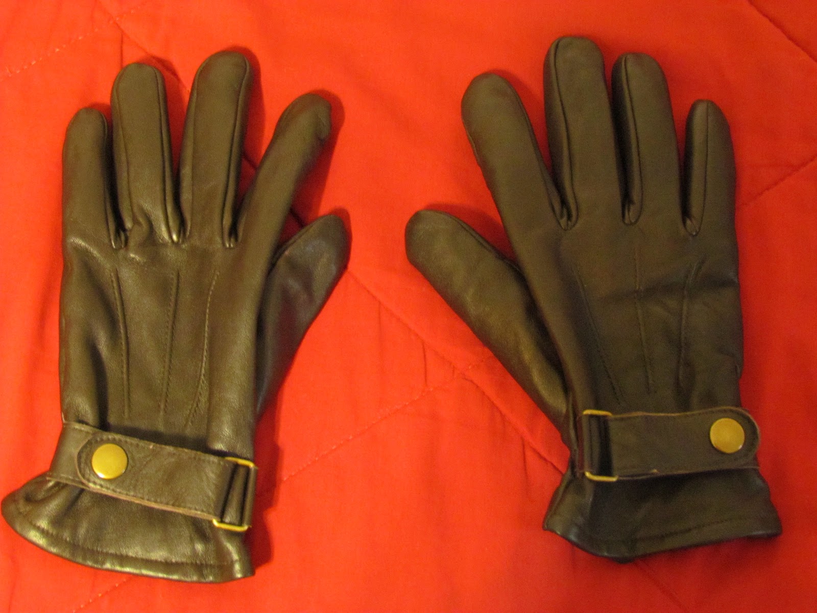 Gear Reviews: Roundtree & Yorke Classic Stretch Leather Buckle Gloves