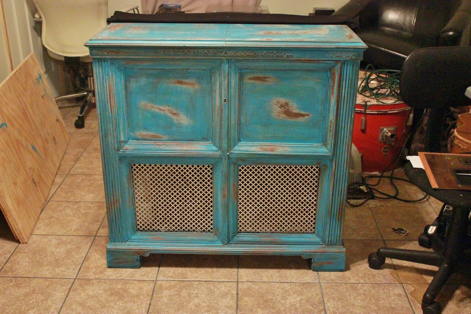 ispywithmycraftyeyes: Radio Console Record Player Upcycled and Distressed