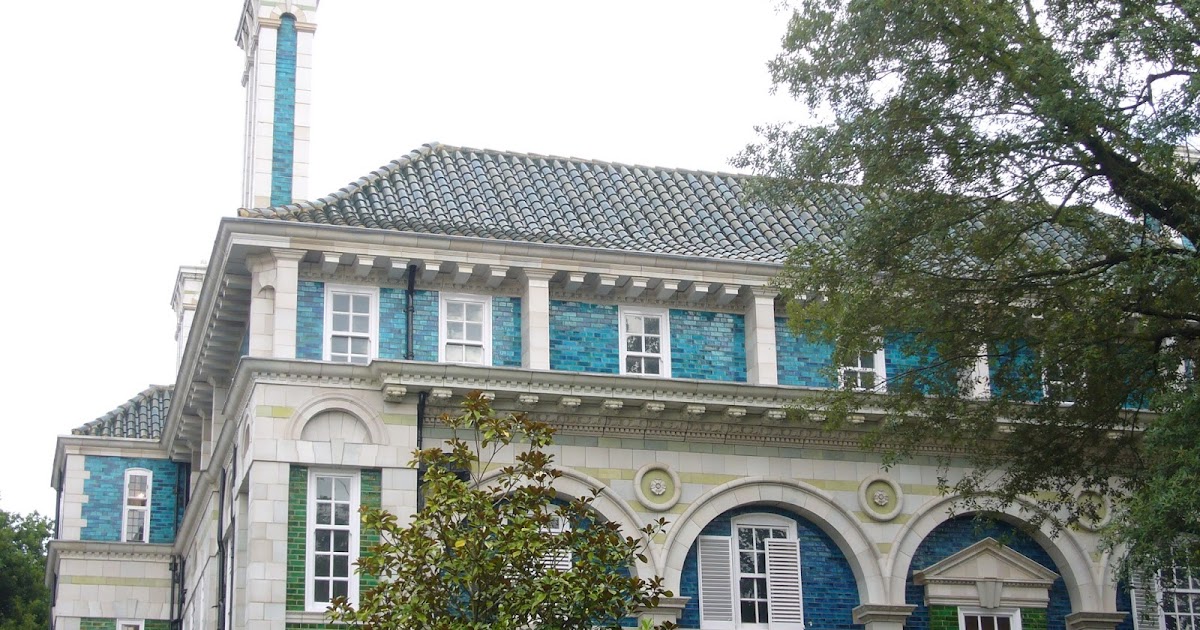 Holmes and Poirot in London: ロンドン デベナムハウス（Debenham House）