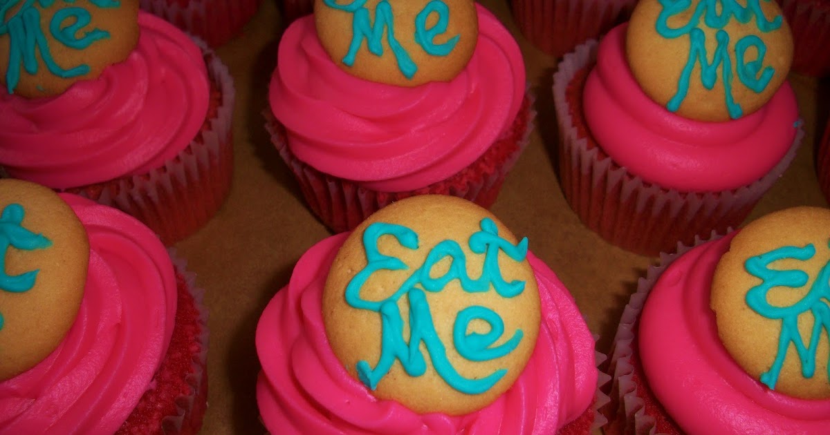 Lola Pearl Bake Shoppe: "Eat Me" Cupcakes