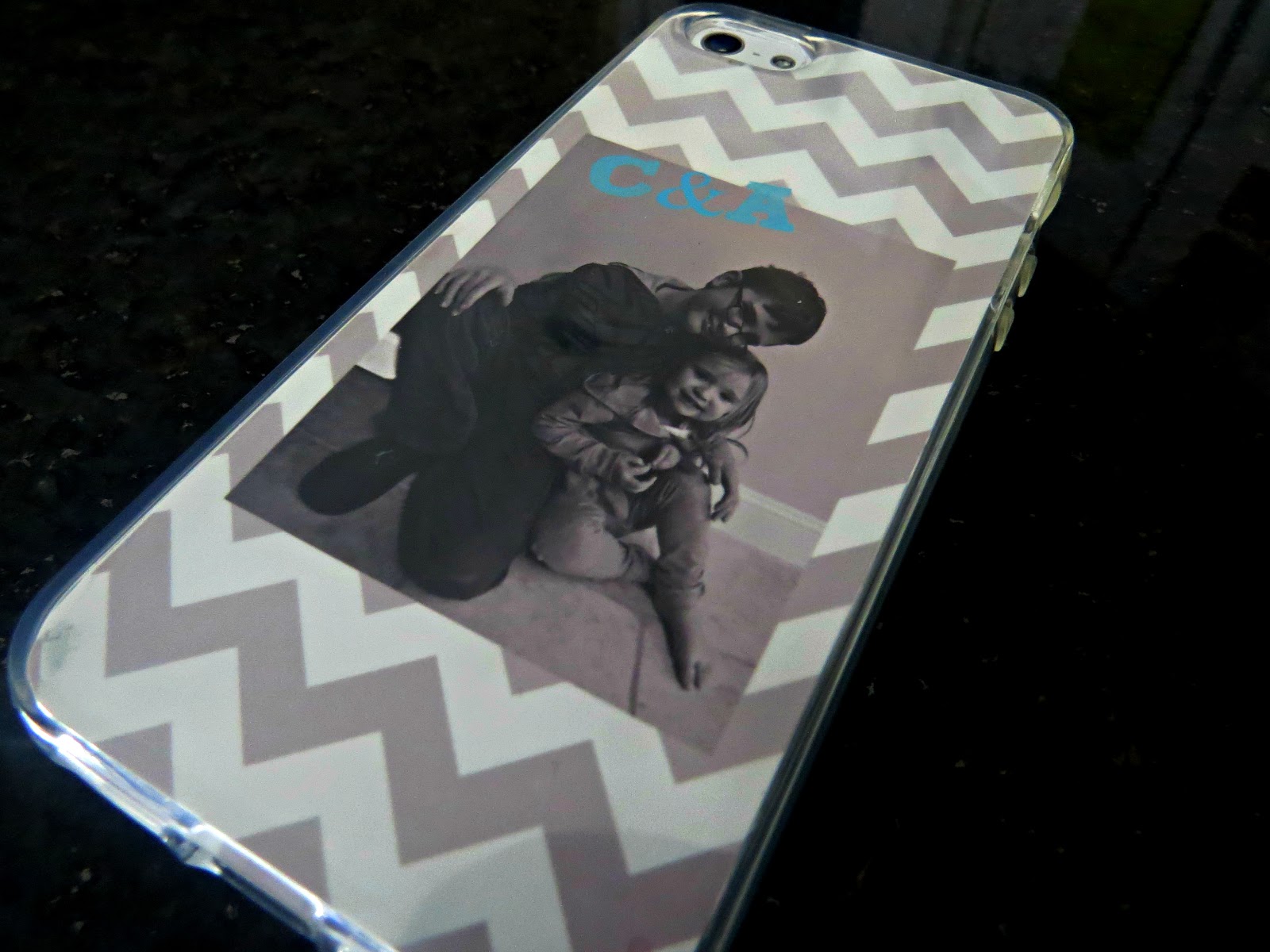 homeslice: Personalized iPhone cases with Clear Case Insert