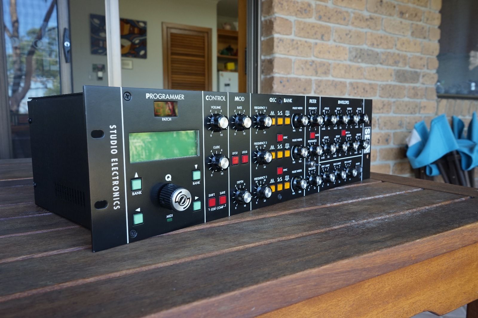 MATRIXSYNTH: Studio Electronics SE-1x with Moog and Oberheim Filters SN 4285