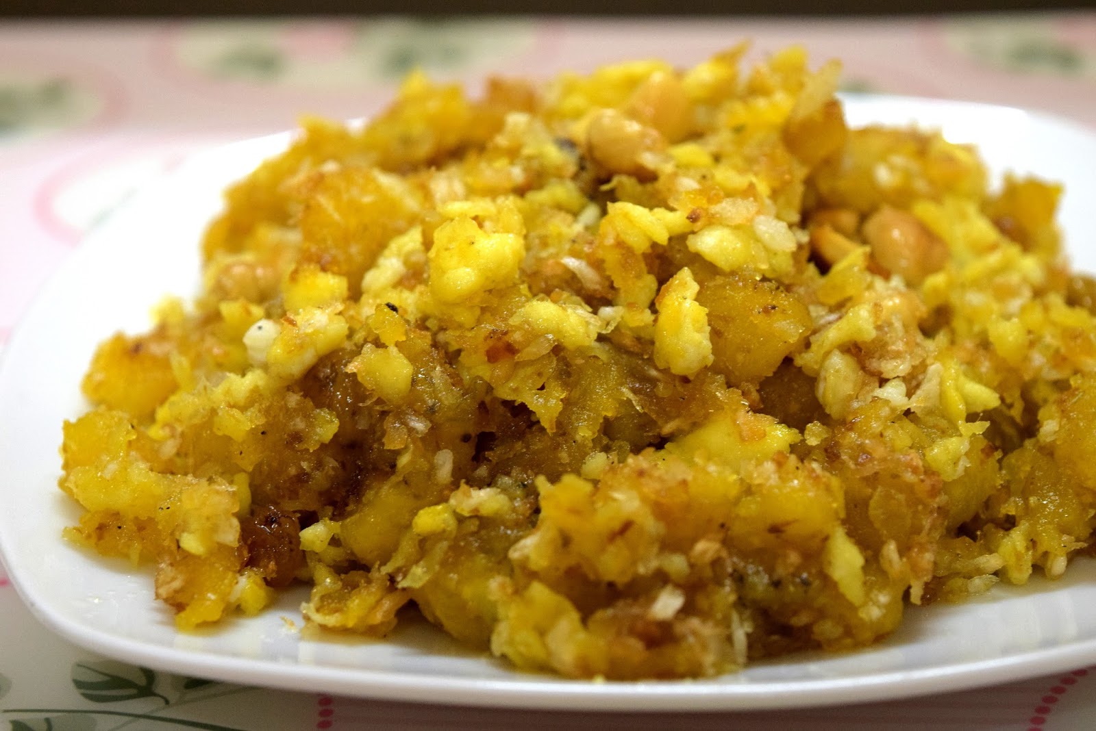 Pazham Varattiyathu : Fried bananas with coconut and eggs | Eggs & Kettles