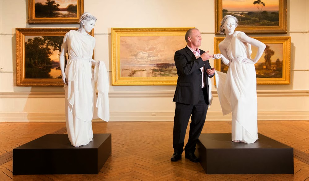 Eva Rinaldi Artist: Human Statues, Live Living Statues - Human Statue ...