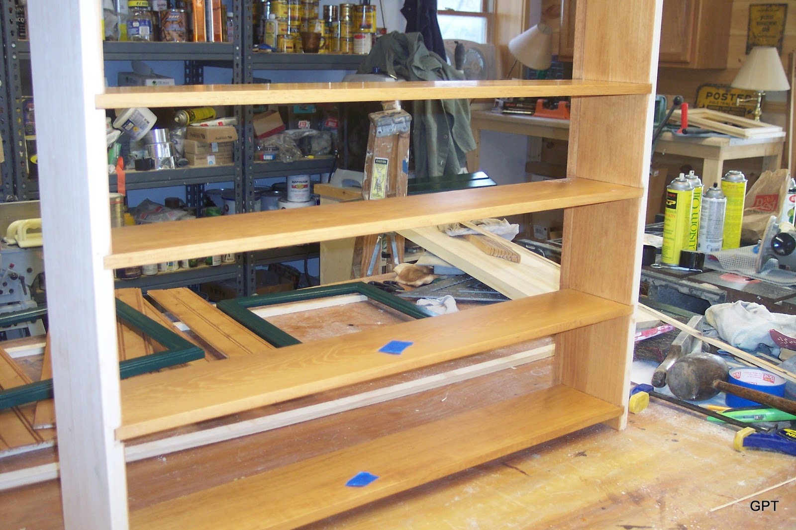 The River's Course: A Wall-Mounted Display Case for Your Collectibles