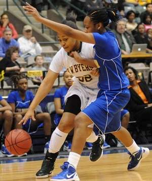 Memphis Girls Basketball: Jerontay Clemons shines, but H. W. Byers ...