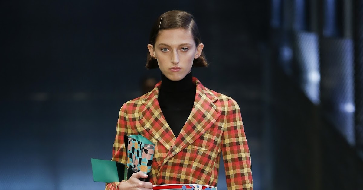 ELITE MODEL MANAGEMENT TORONTO : #runway Amber gets a new bob and walks ...