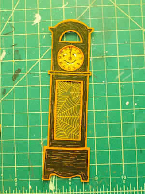 flew the coop: Halloween Clock with Spooky Spinning Fun!