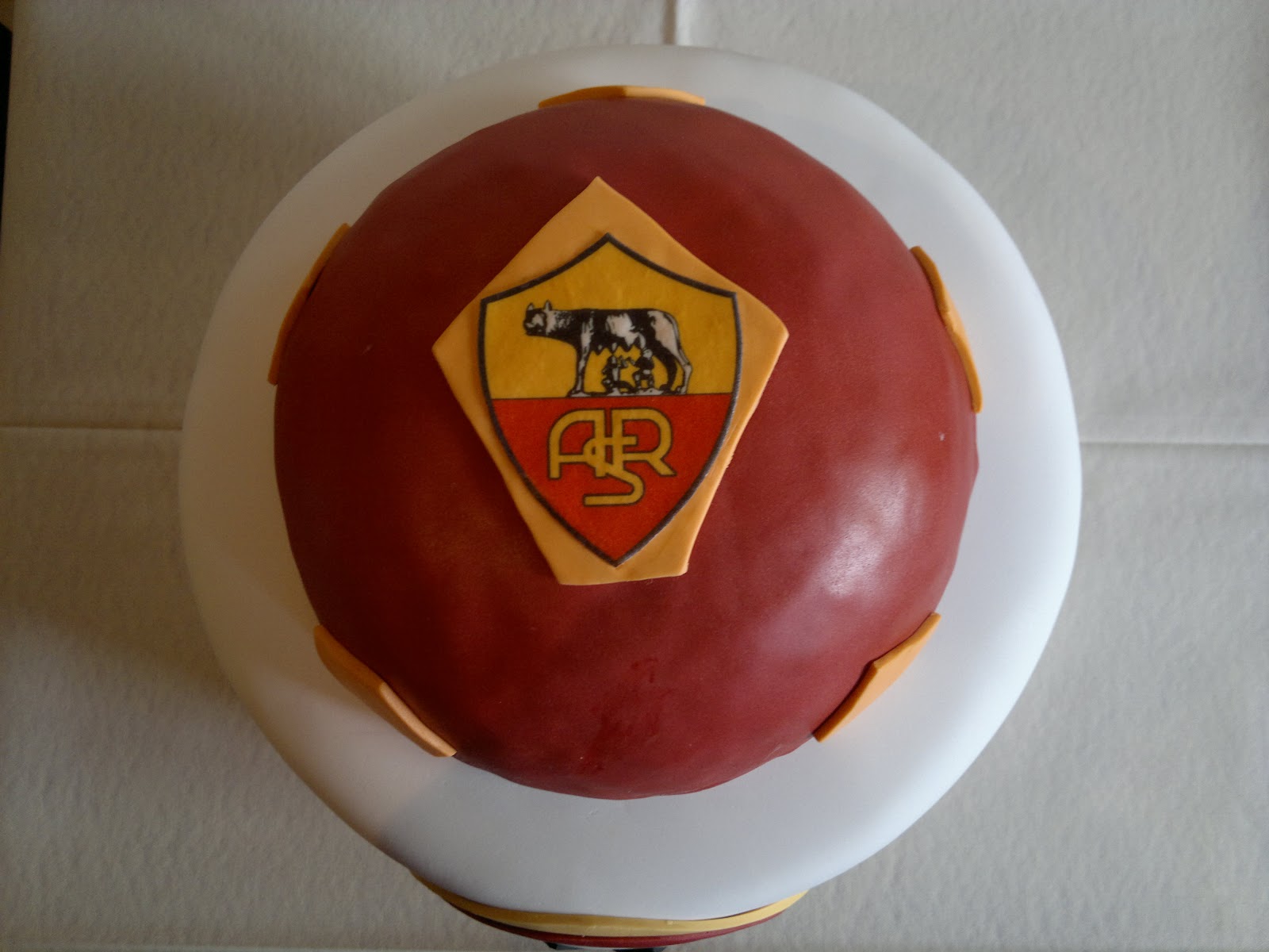 deliCiouSly: Torta ASRoma calcio,e due torte per cresime