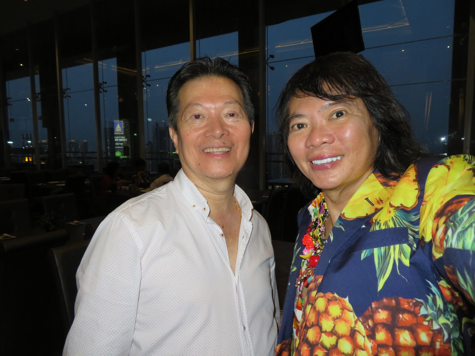 Kee Hua Chee Live!: SHARON LIAN AND LINA CHUA HOSTED BIRTHDAY DINNER ...