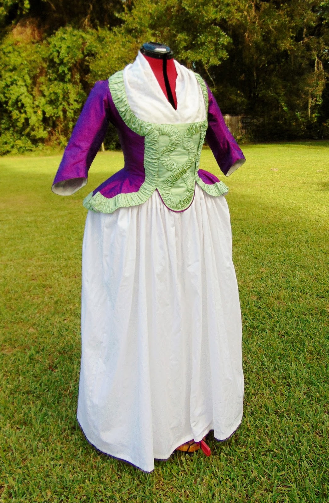 The Antique Sewist: Casaquin Jacket - Purple & Green Silk