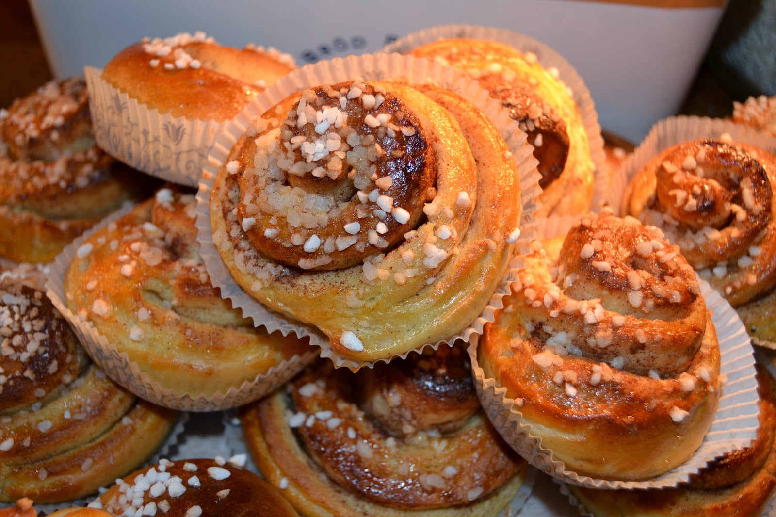 Marsipaaniunelmia: Pullaa monenlaista