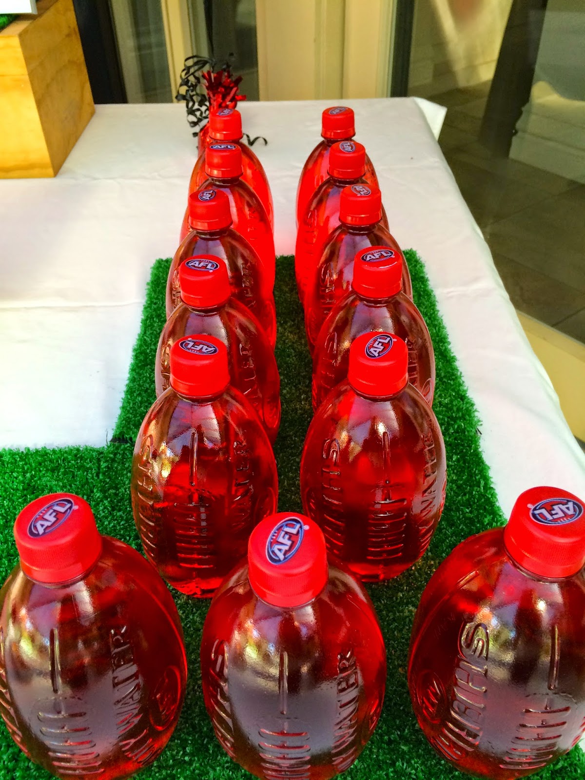 Seventies Baby: How to Host an AFL Birthday Party