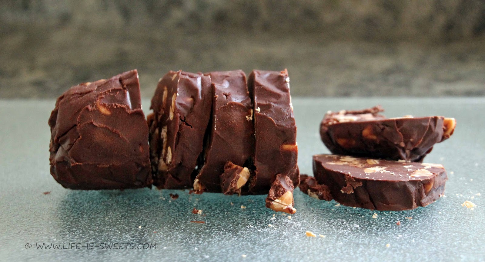 Life Is Sweets: Dutch Chocolate Shortbread Cookies with Peanut Butter Chips