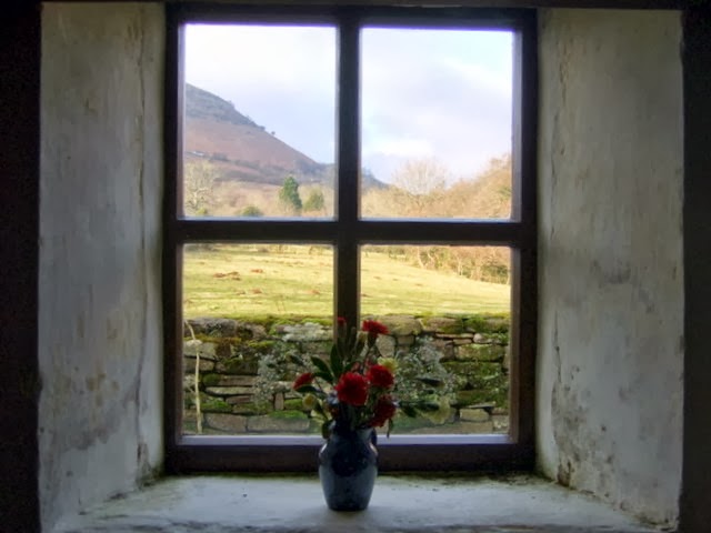 Characters : The Window by Harry Buschman