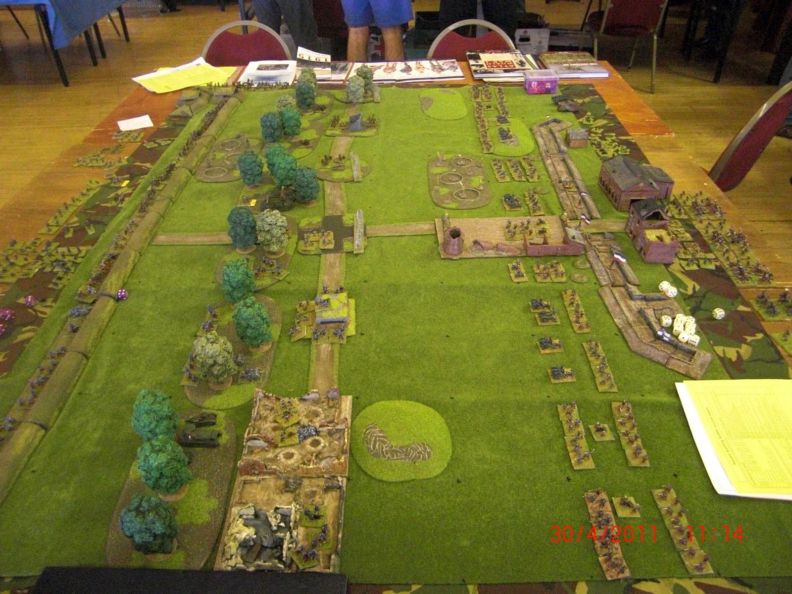 Buckets of Dice Wargaming Blog: Salute and Fisticuffs