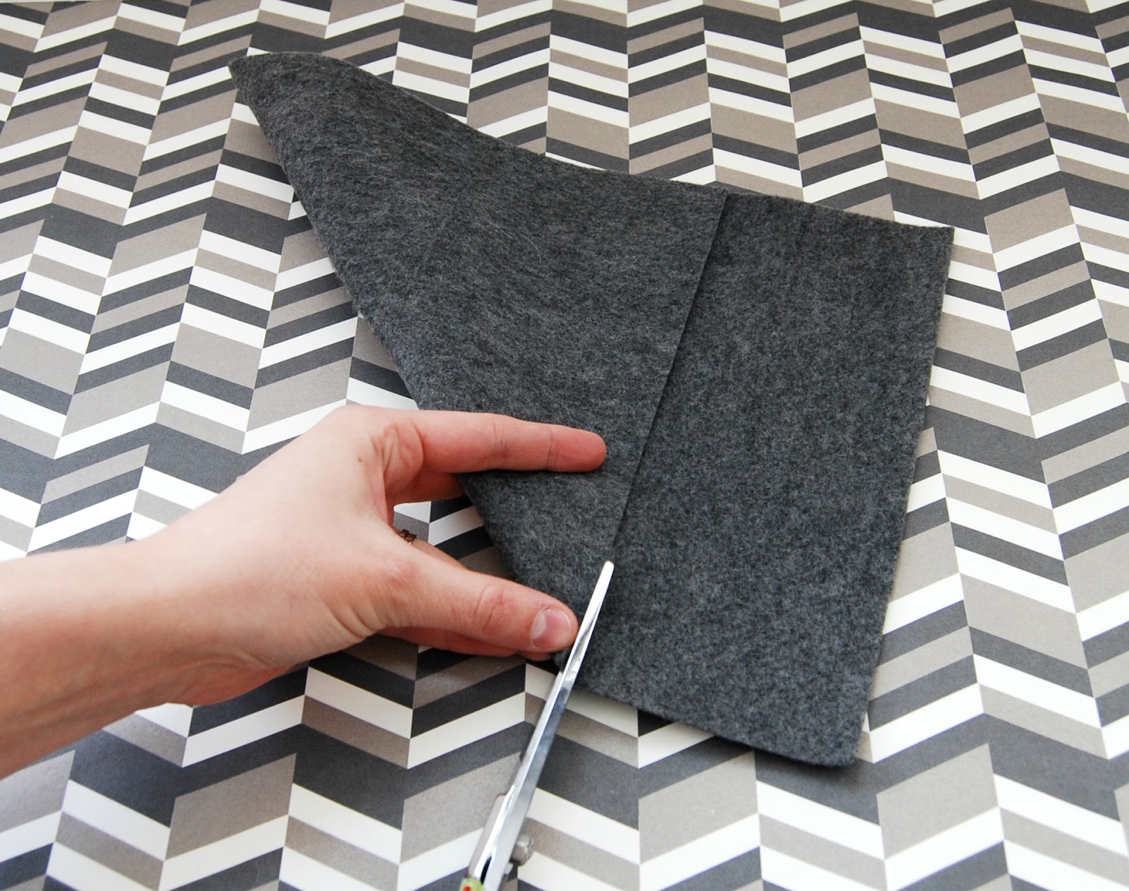 DIY Geometric Triangle Table Runner Tutorial - Girl Loves Glam