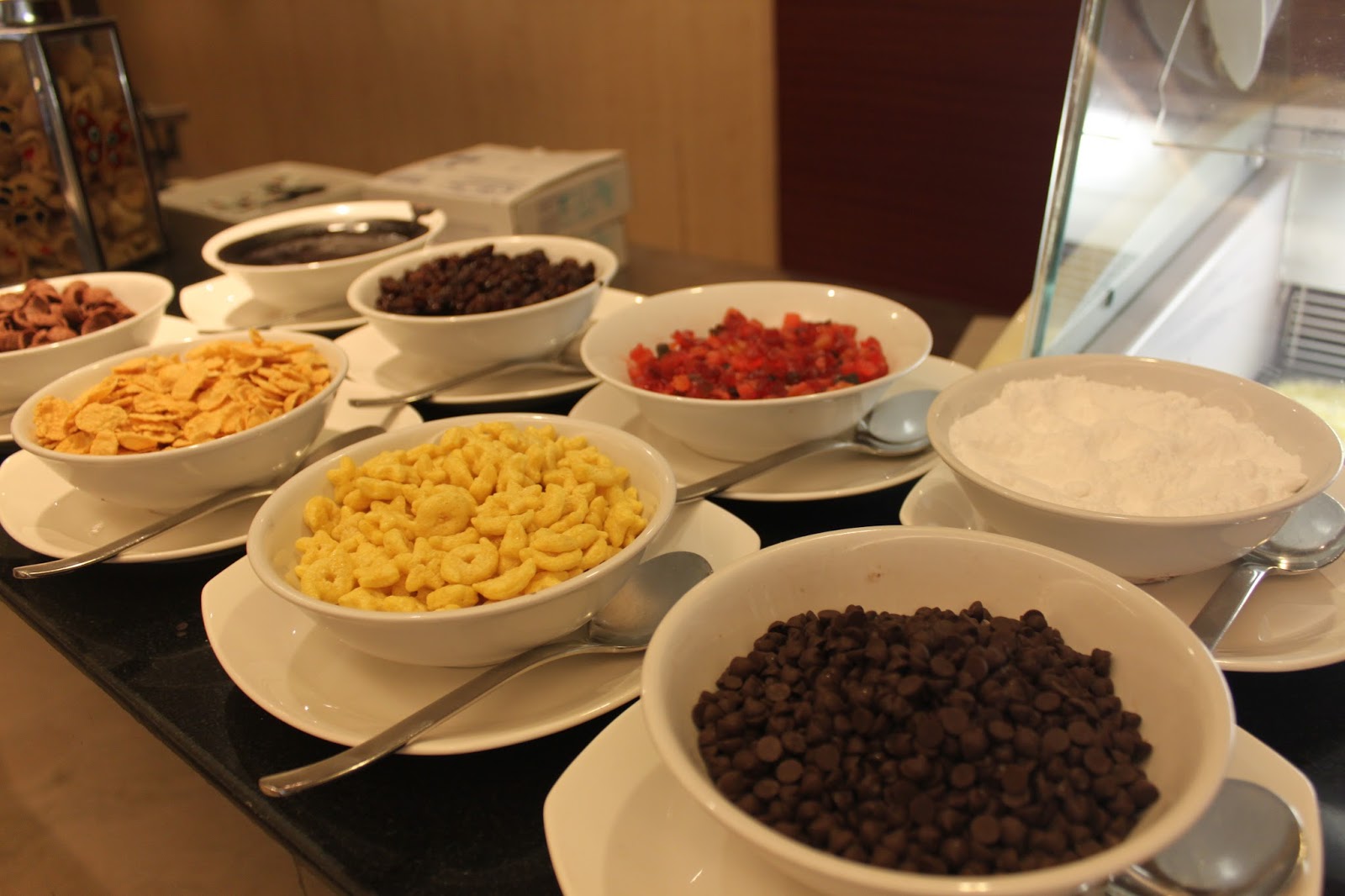 The Cafe Java Paragon: Buffet Lunch - et l'amour