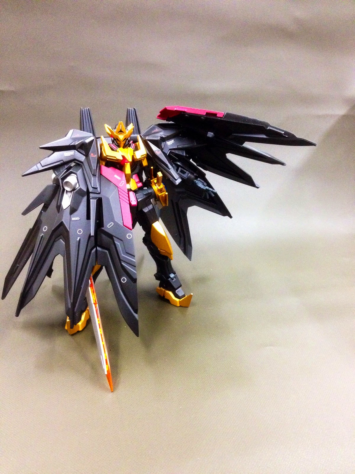 Custom Build: Gundam x LBX 1/144 Gundam Exia Dark Matter "Phantom"