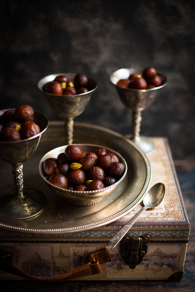 Mix and Stir: Mini Gulab Jamuns (Angoori Gulab Jamuns) with Rabri
