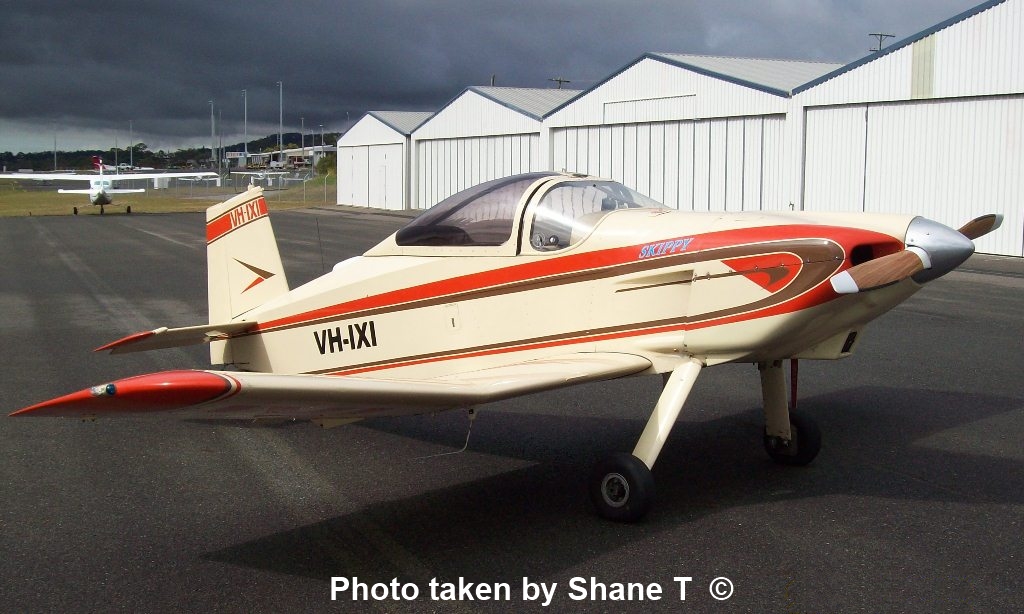 Central Queensland Plane Spotting: A Pair of Thorp Light Aircraft at ...