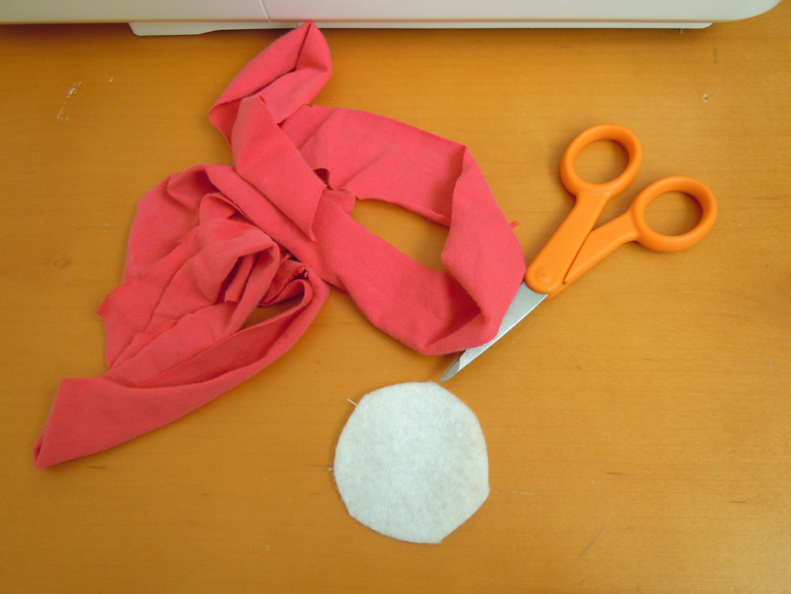 Tutorial: Rouched Fabric Flower from a T-Shirt - Naturally Creative Mama