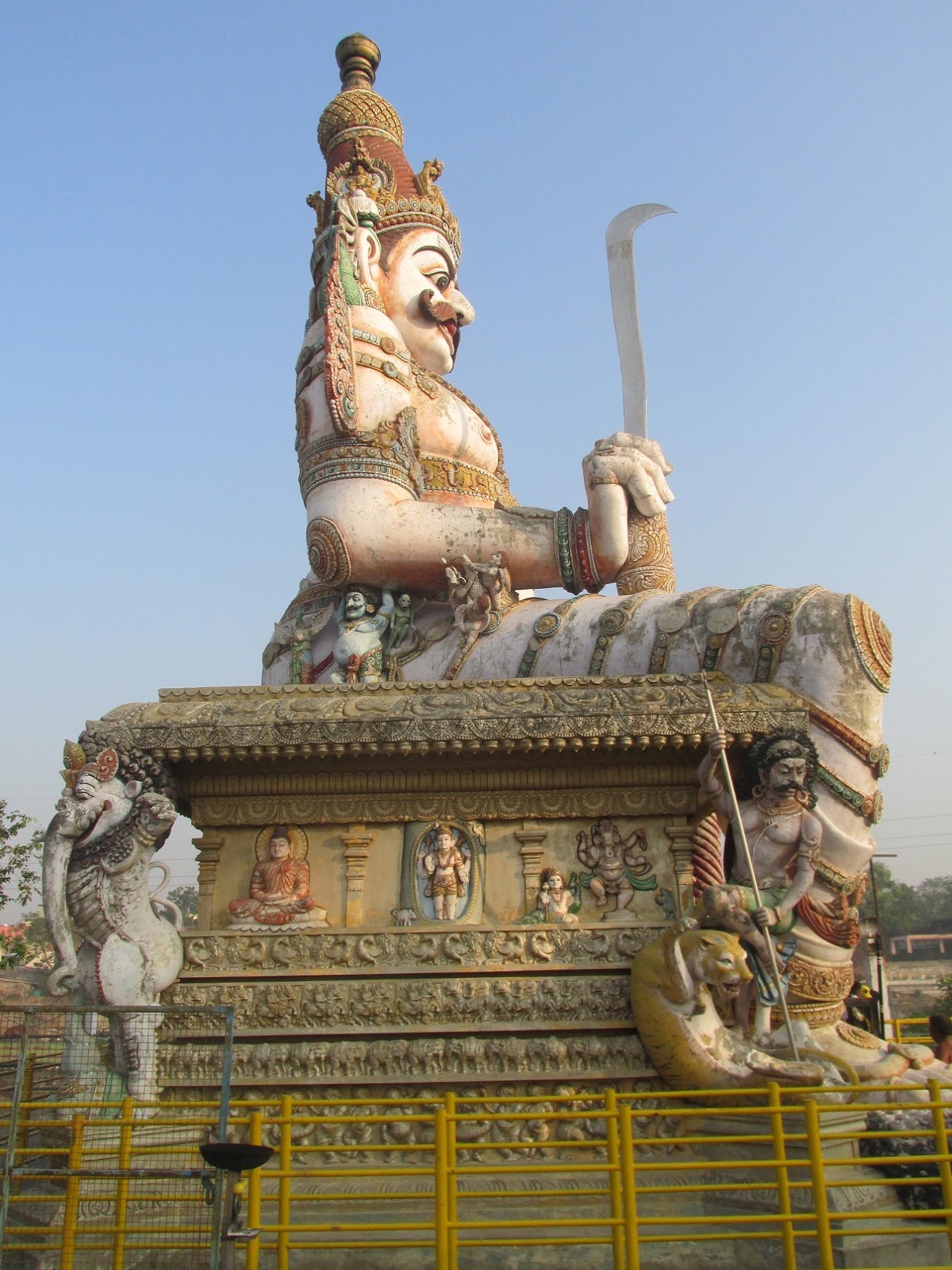 The Gigantic Muneeswara