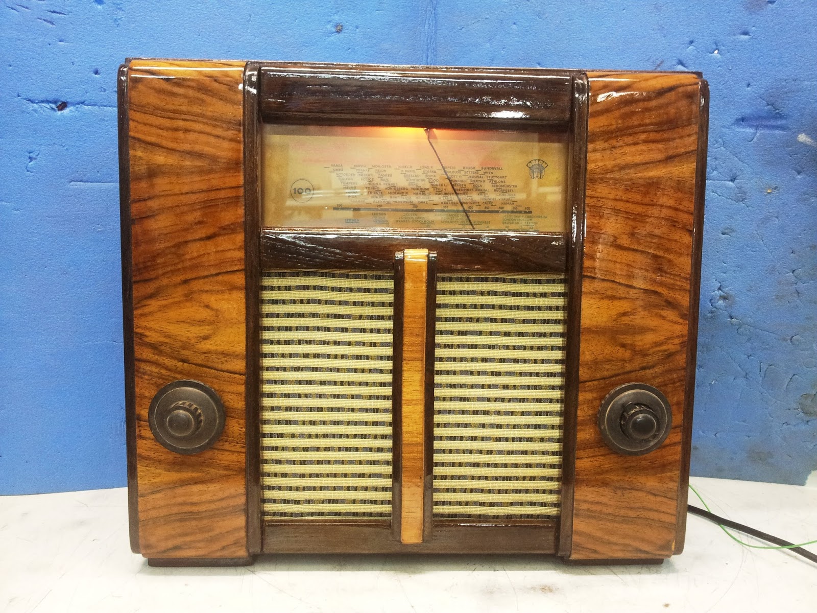 תיקון רדיו ישן I ראש אלקטרוני I הוספת FM: ORION Radio Budapest 100