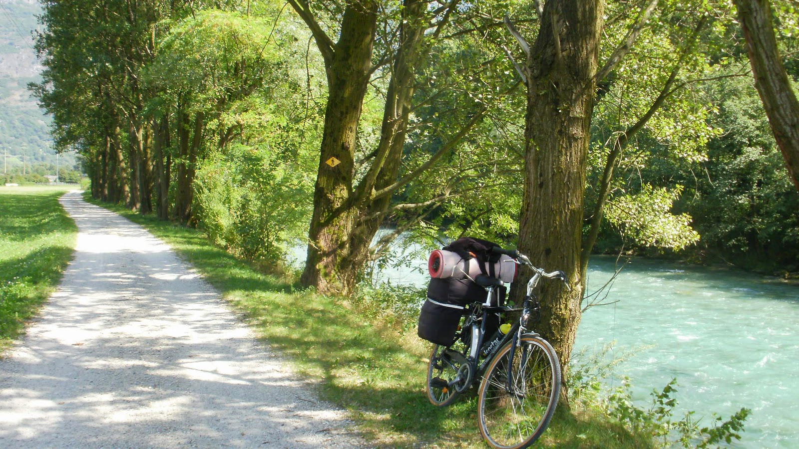 EXCURSII CU BICICLETA: Elvetia